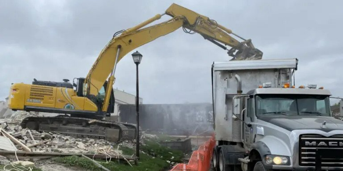 4 Factors to Consider When Choosing a Demolition Contractor